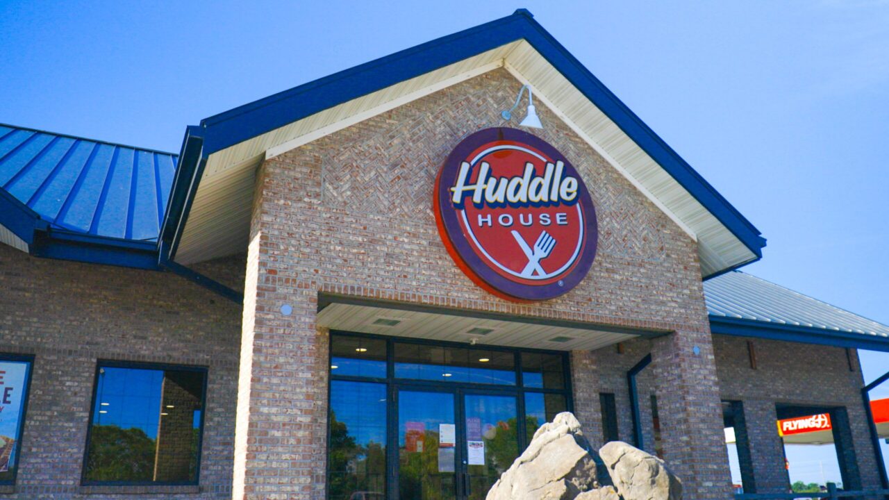 Comprehensive Support To Huddle House Franchise Owners